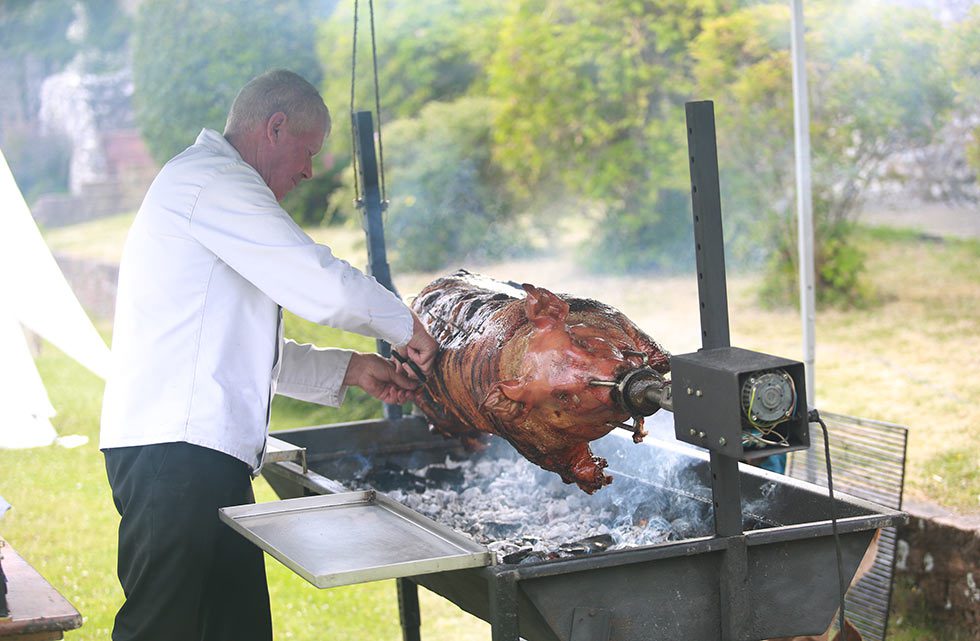 Perfect Hog Roast by Bob the Hog » Paul Fletcher Photography